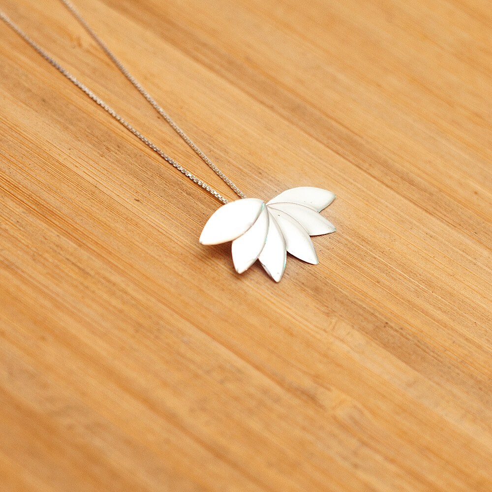 Colar Flor de Lótus - Vesty Prata